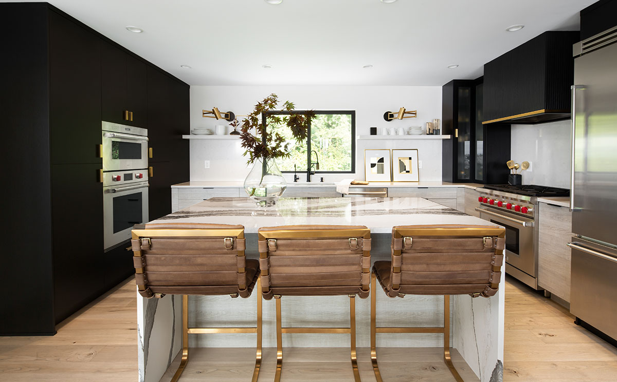 High-Contrast Modern